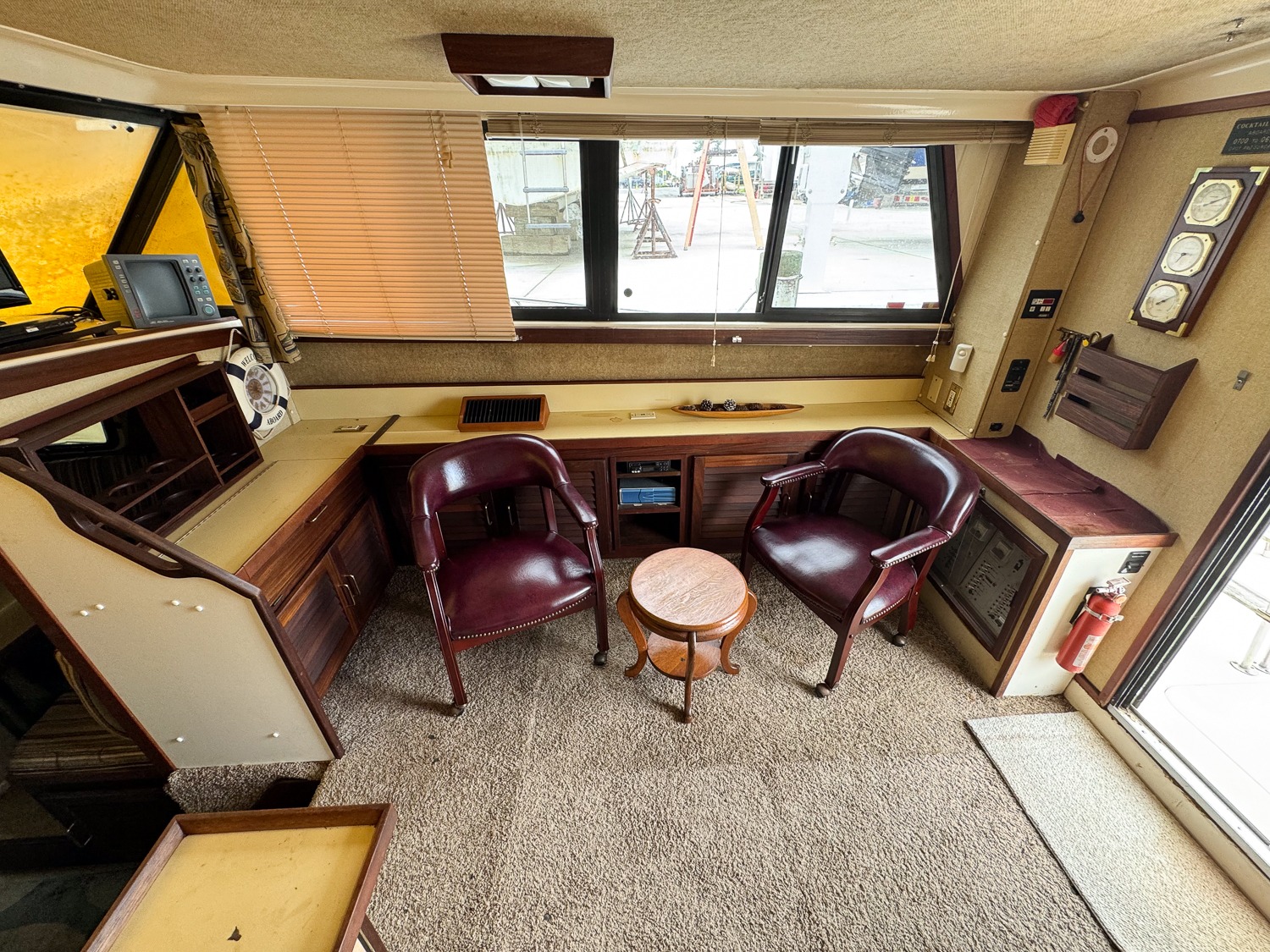 37′ Silverton 1981 | Nonprofit Boating and Maritime School | Chapman School